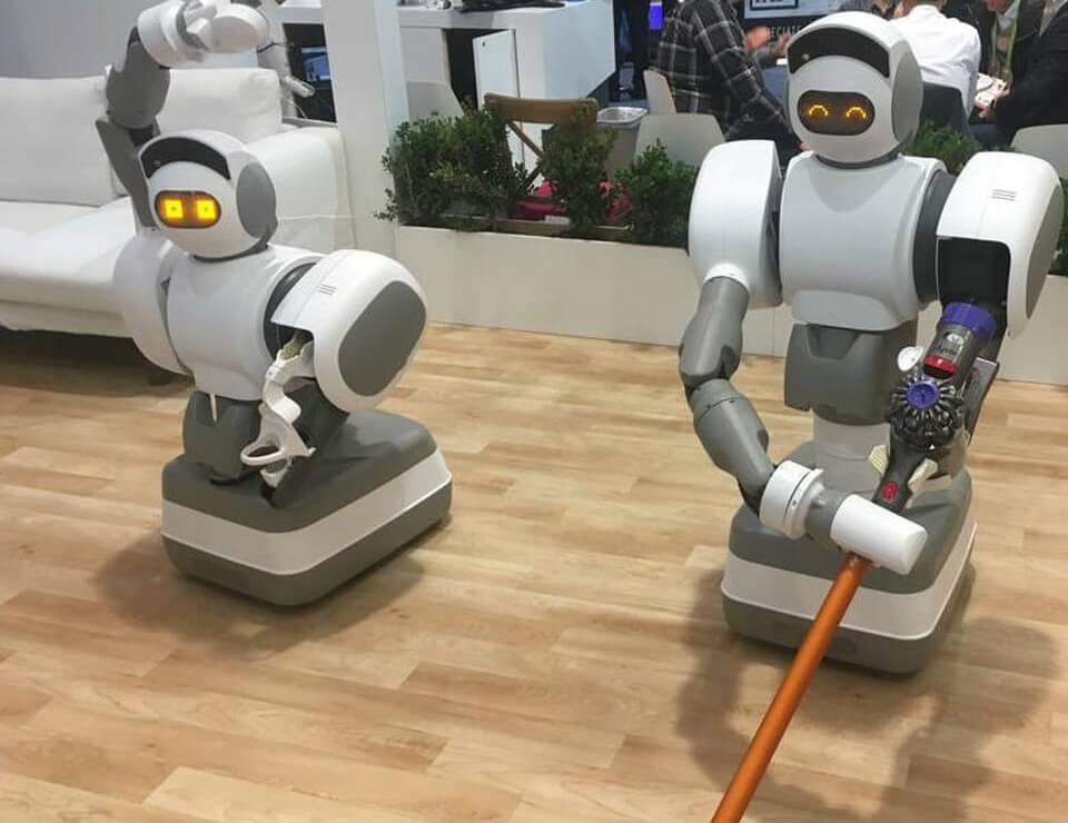 Tra i robot domestici (o social) citiamo Aido , dotato di ...